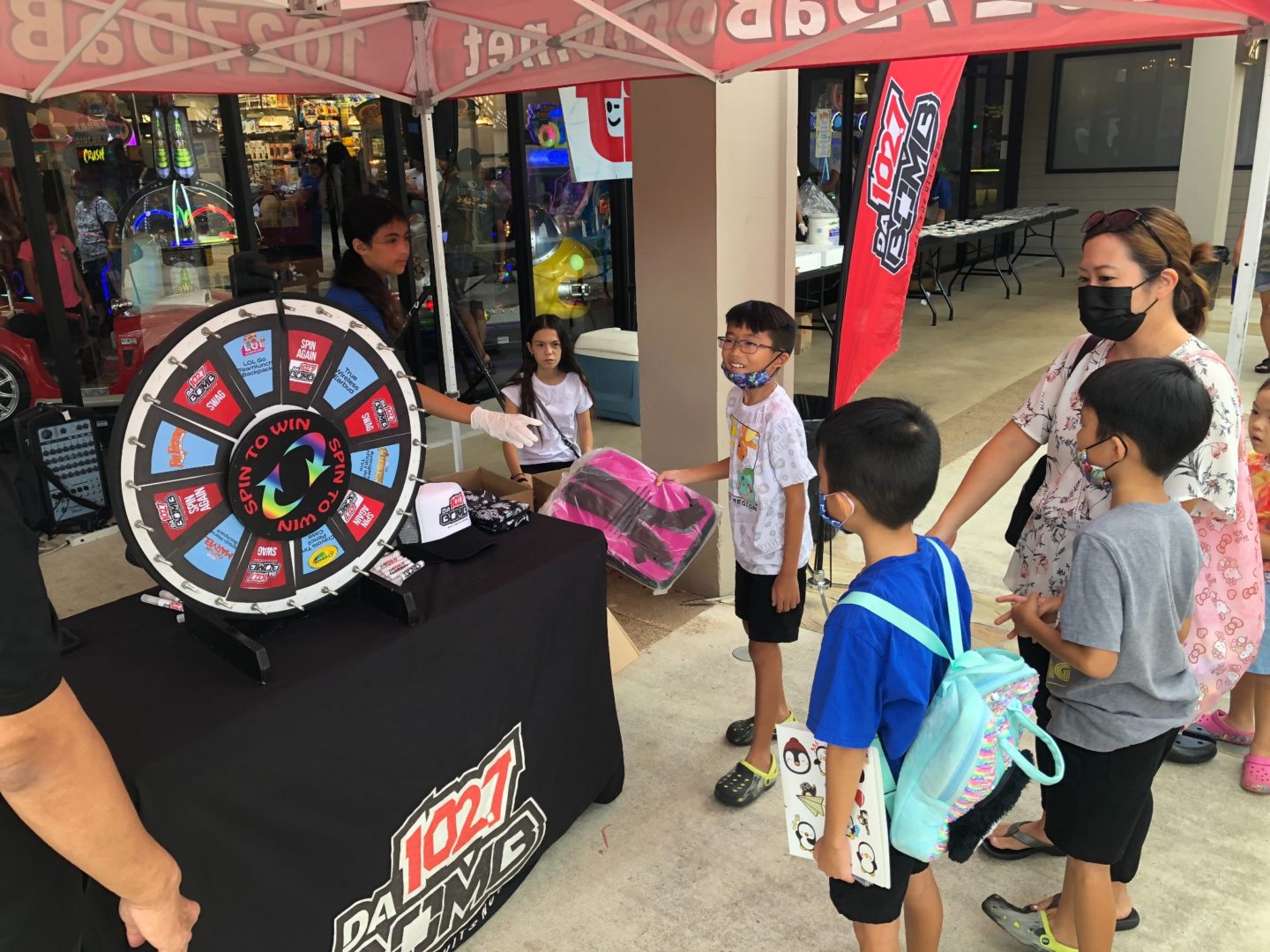 Fun Factory Grand Opening @ Town Center Of Mililani 7-6-22 with DJ Kool ...