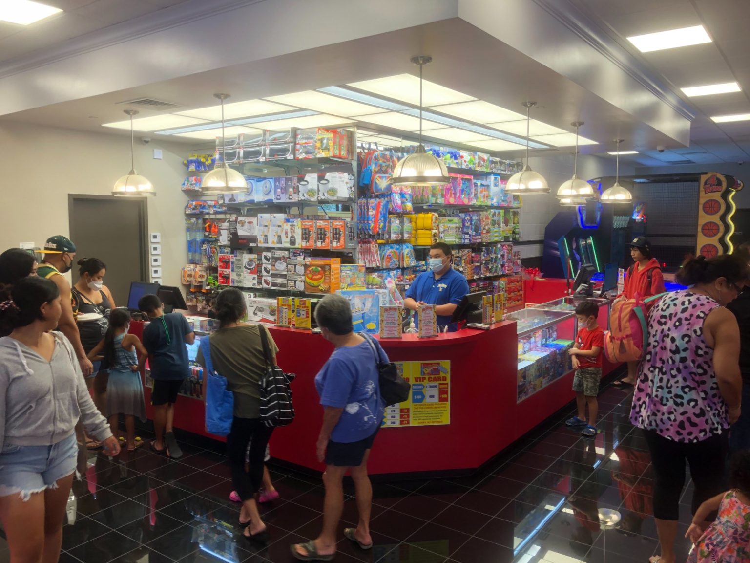 Fun Factory Grand Opening @ Town Center Of Mililani 7-6-22 with DJ Kool ...